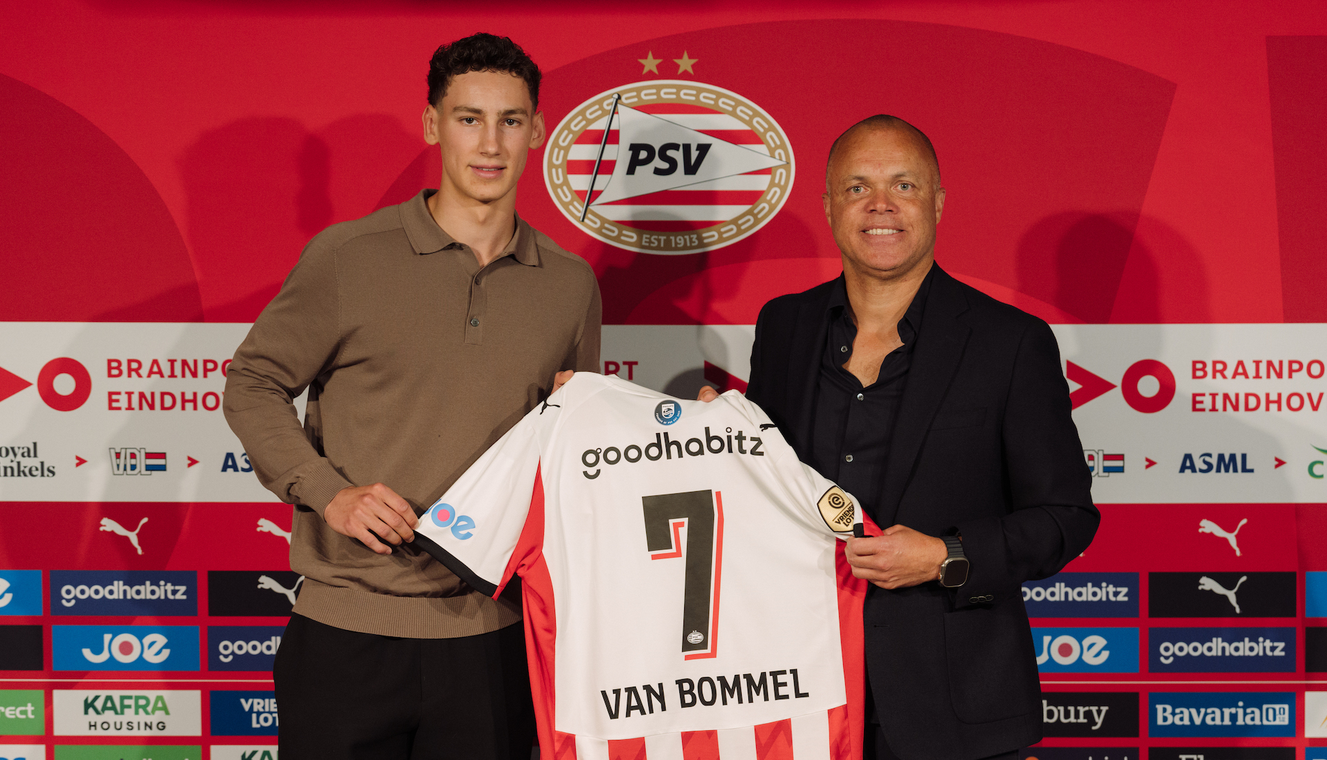PSV - Transfer | Ruben van Bommel maakt overstap naar PSV